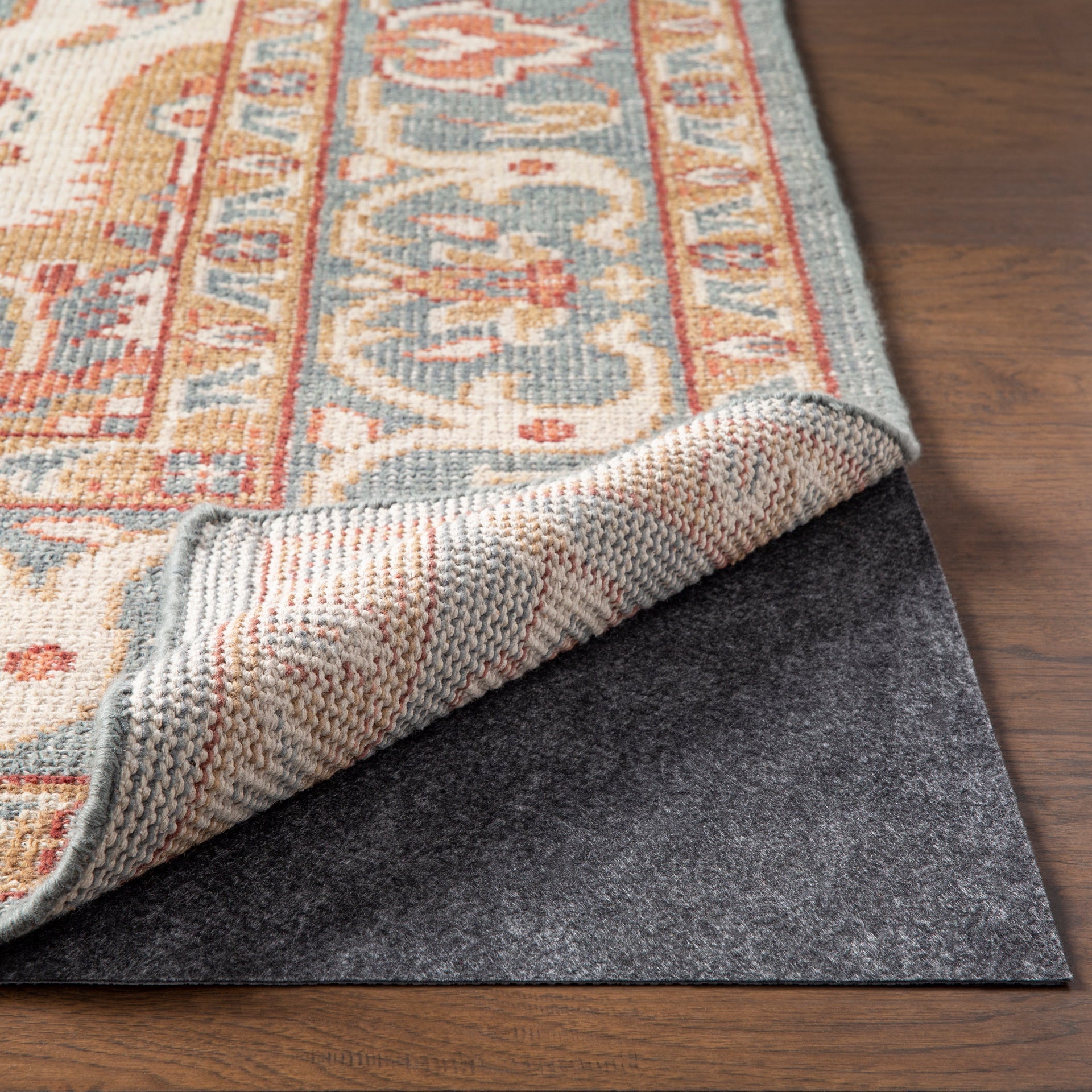 5 Pro Tips for Layering Outdoor Rugs from an Interior Designer – Lewis Park